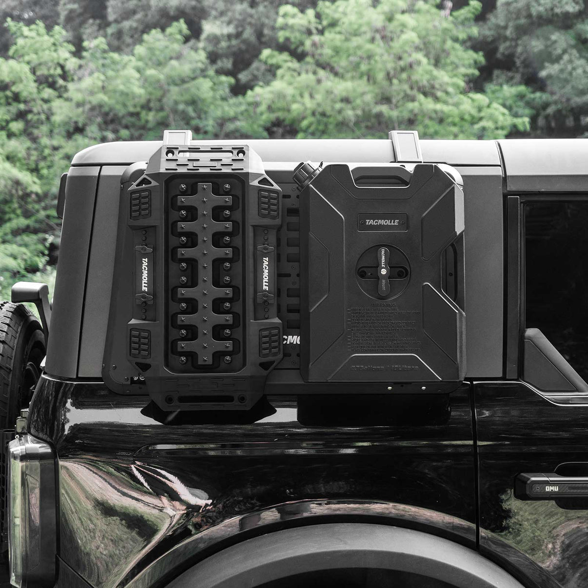 TACMOLLE Gas Can with Mount for Rigid MOLLE Panel